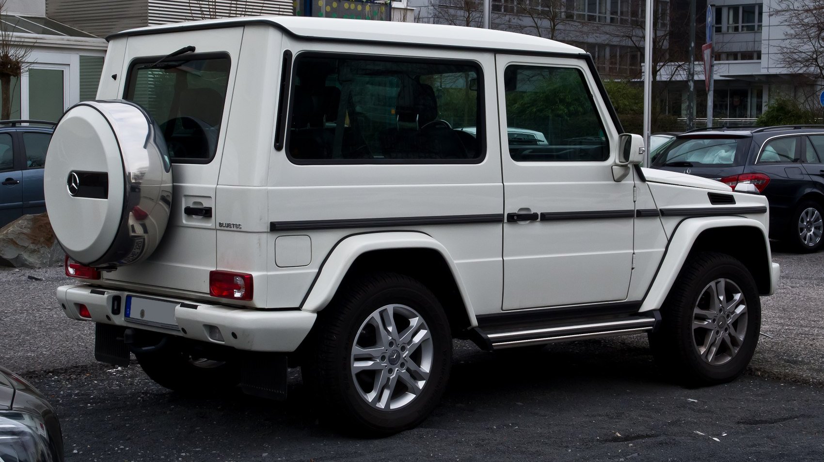 Mercedes-Benz G-class technical specifications and fuel economy